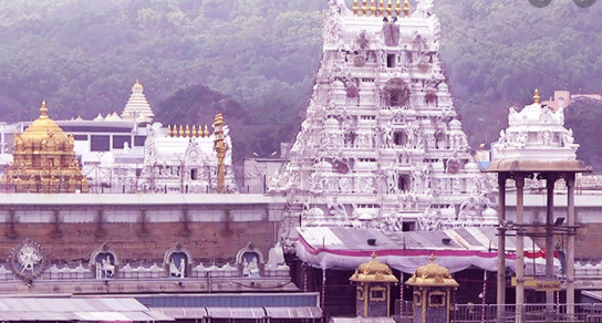 திருப்பதி ஏழுமலையான் கோயில் அர்ச்சகர் கொரோனாவால் உயிரிழந்த பரிதாபம்!